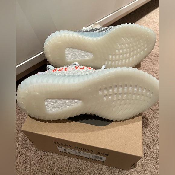Yeezy | Shoes | Authentic Brand New Yeezy Boost 35 V2 Blue Tint Size Us ...